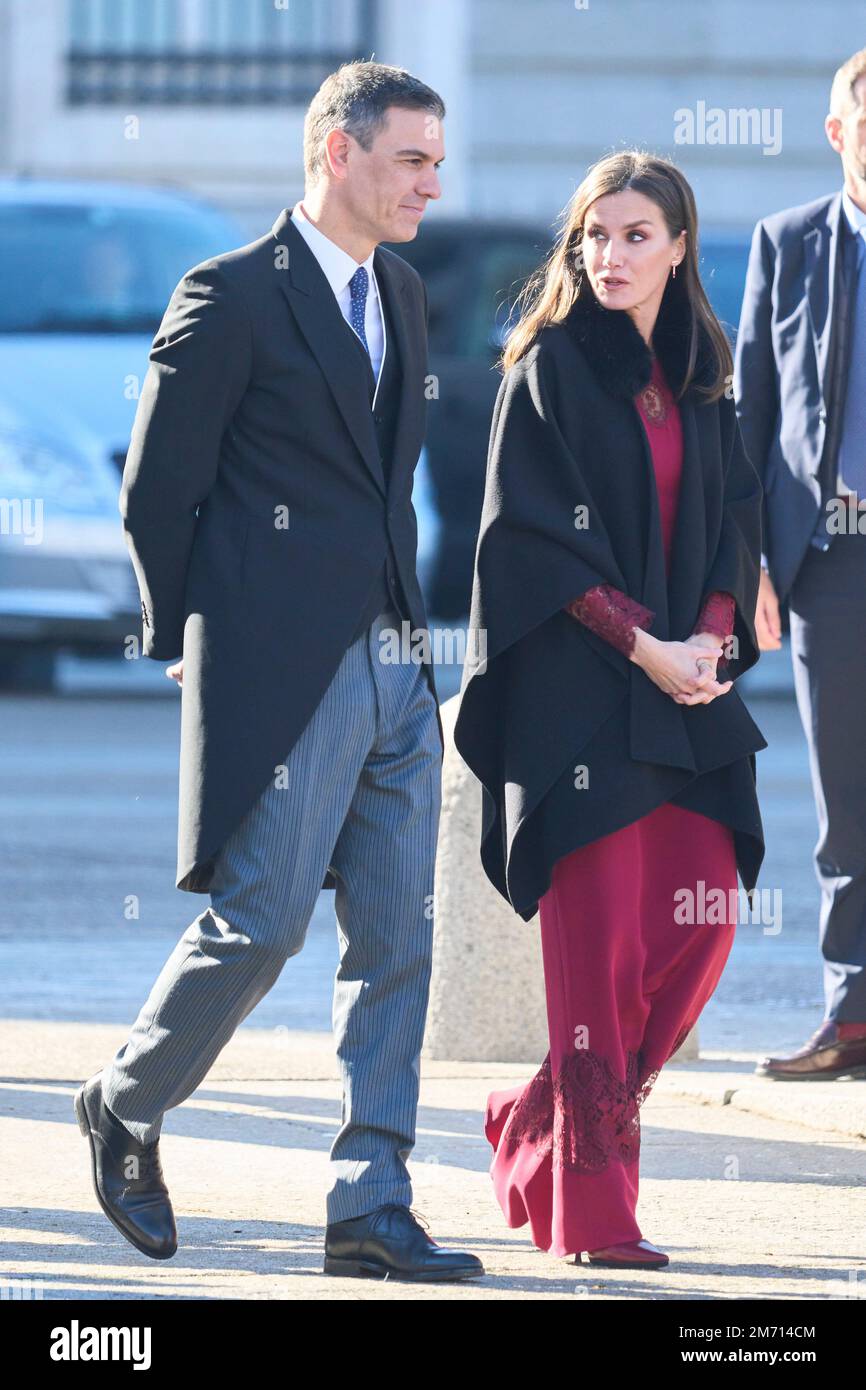 06-01-2023 Pascua Queen Letizia during the new year's military parade ...