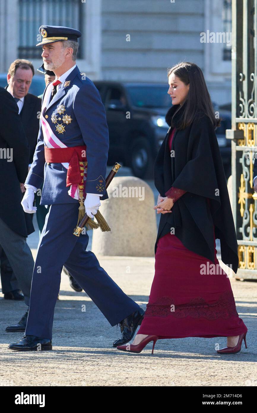 06-01-2023 Pascua Queen Letizia and King Felipe during the new year's ...