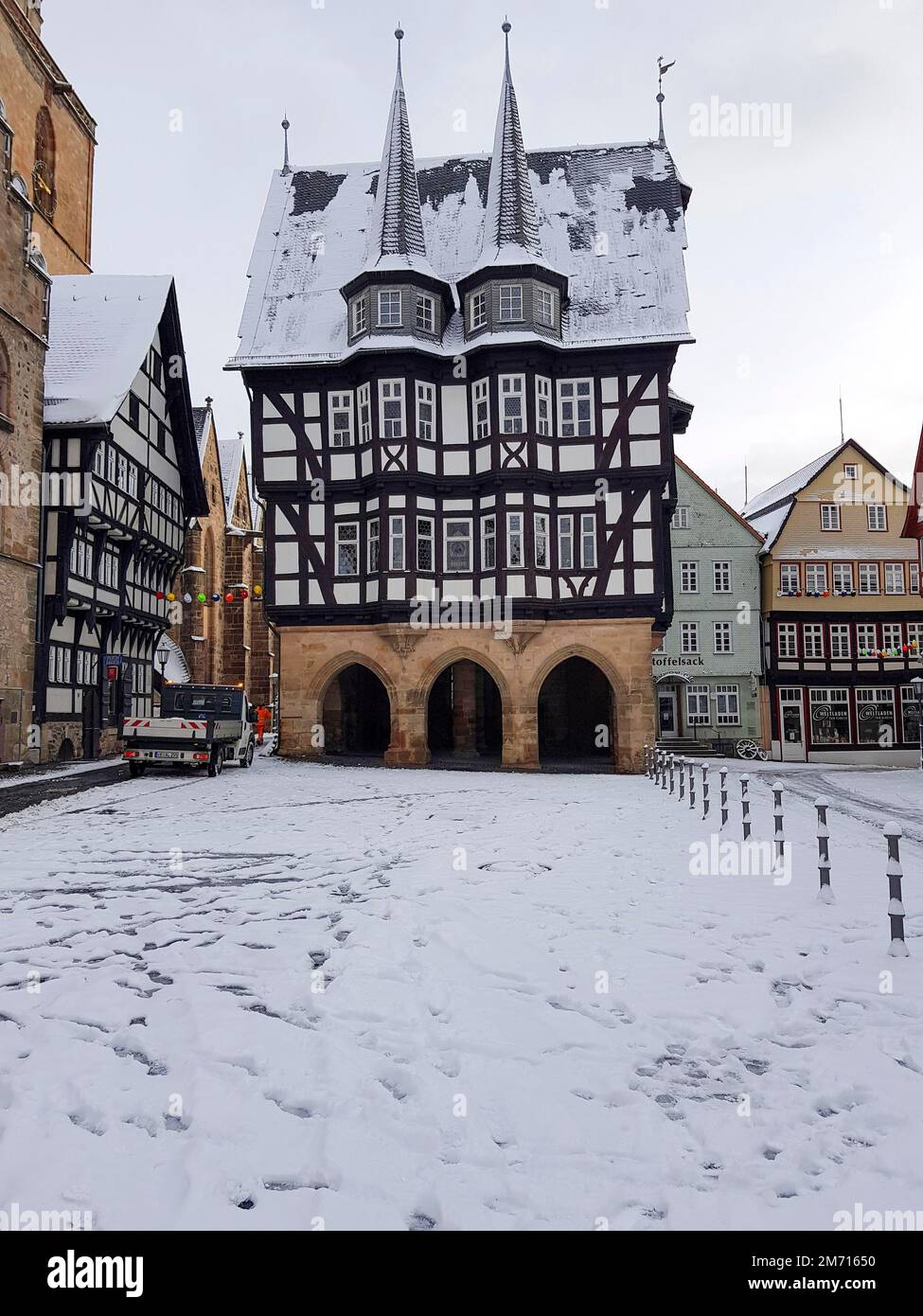 Half-timbered town hall in the snow, Alsfeld, Hesse, Germany Stock ...