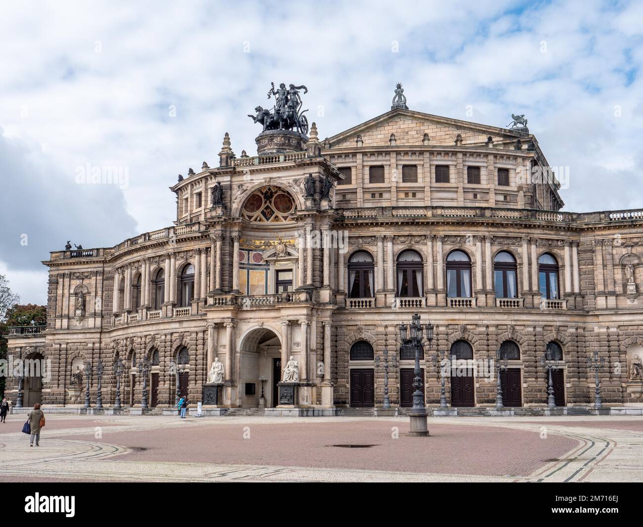 Semperoper building opera hall hi-res stock photography and images - Alamy