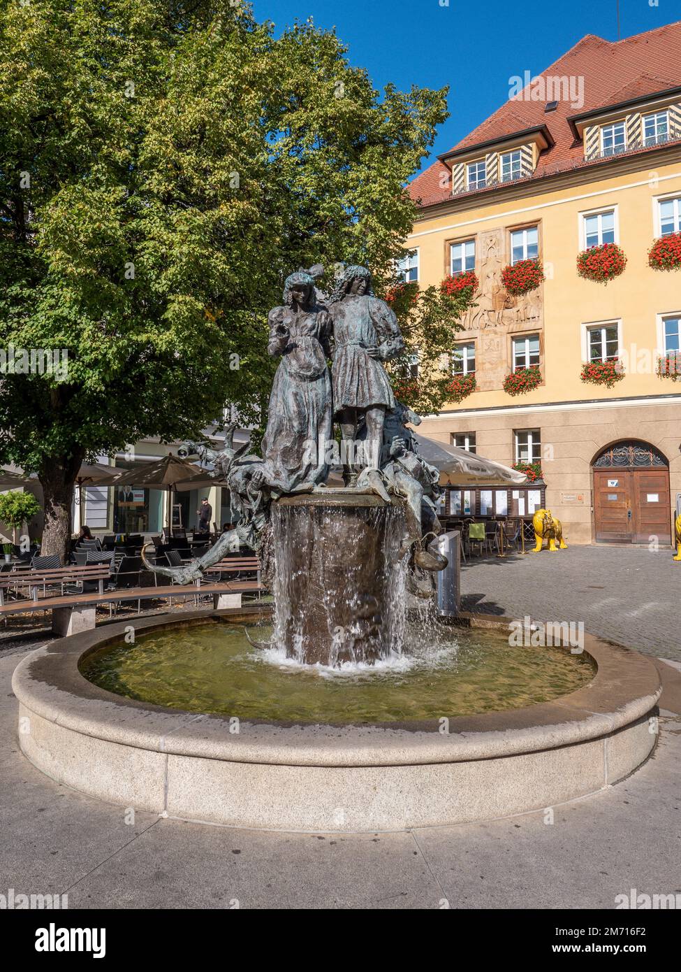 The wedding fountain on the Amberg market square, Amberg, Upper ...