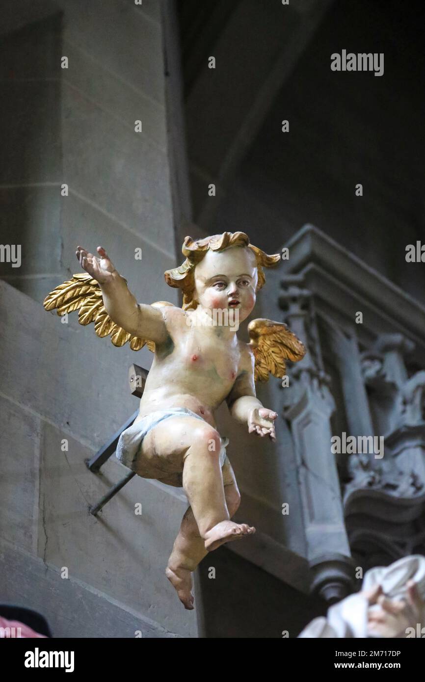Cherub, angel figure, sculpture, St. Nicholas Minster, interior, Gothic ...
