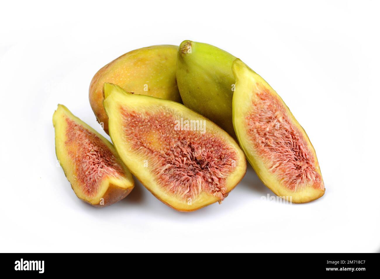 Figs isolated on white. Ripe fresh fig half Clipping Path. Fresh figs ...