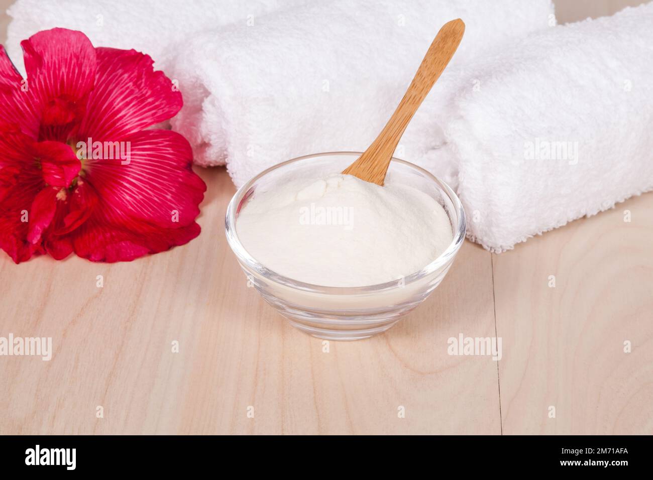 Collagen Hydrolyzed protein molecule - collagen powder Stock Photo - Alamy