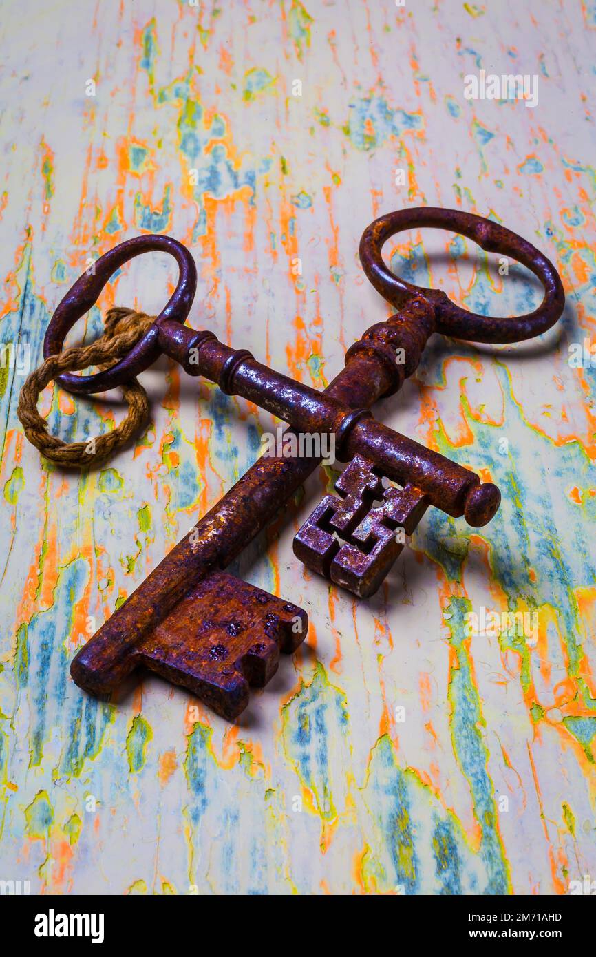 Two Weathered Skeleton Keys Stock Photo - Alamy