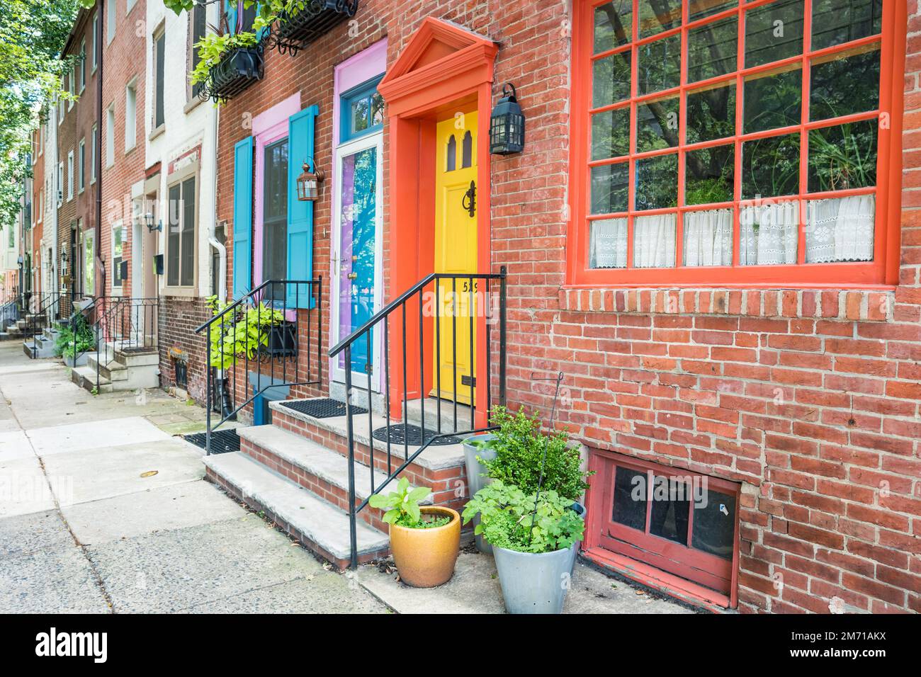 Colorful townhouses in downtown Philadelphia Pennsylvania USA Stock ...