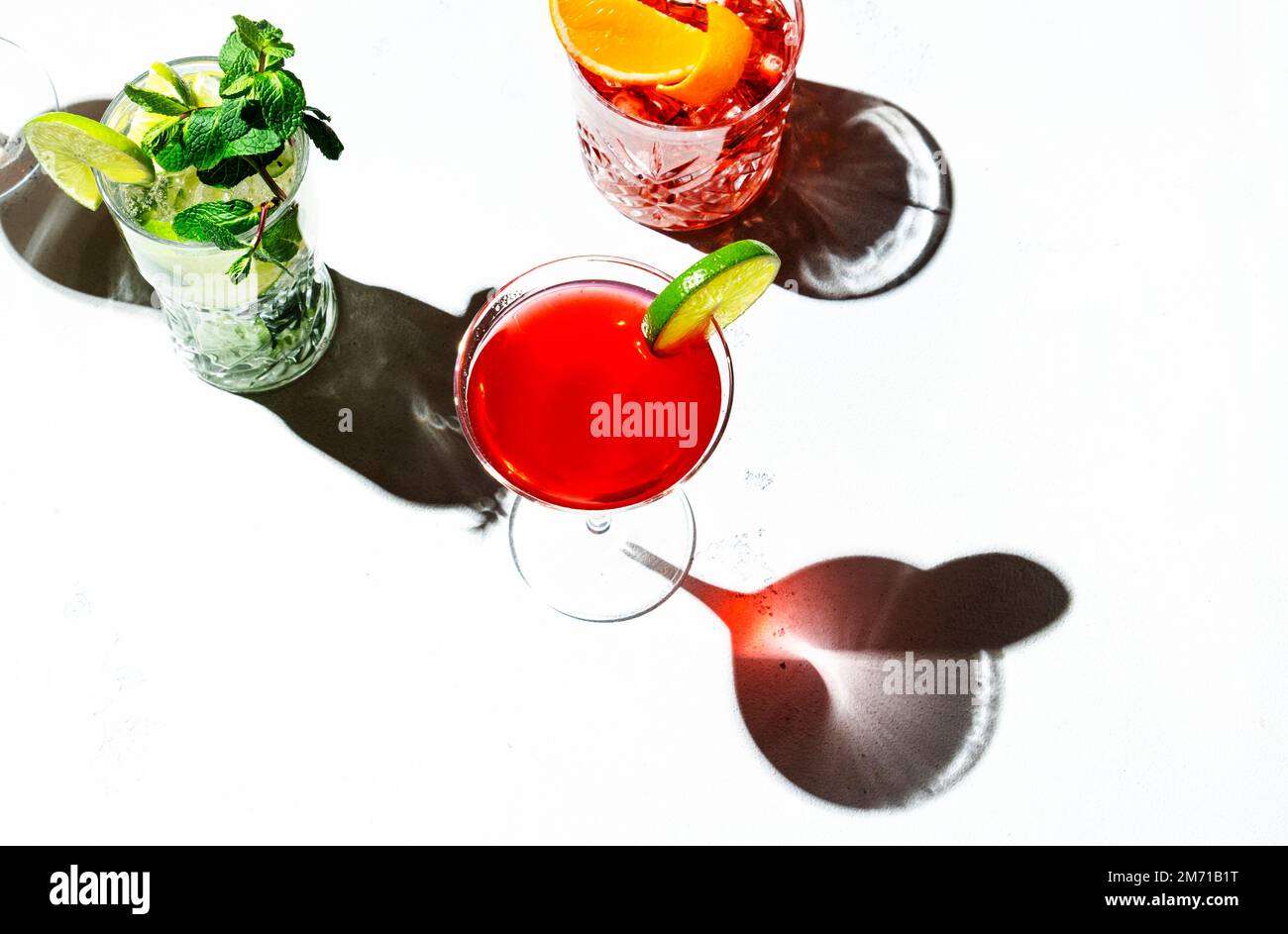 Most popular trendy cocktails set: negroni, mojito, gin tonic and ...