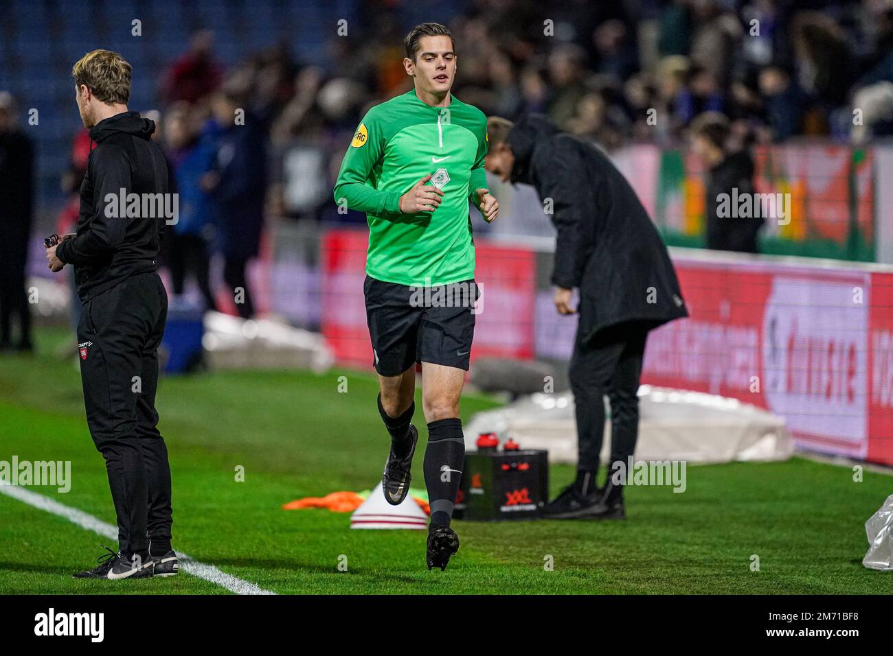 Kevin weever hi-res stock photography and images - Alamy