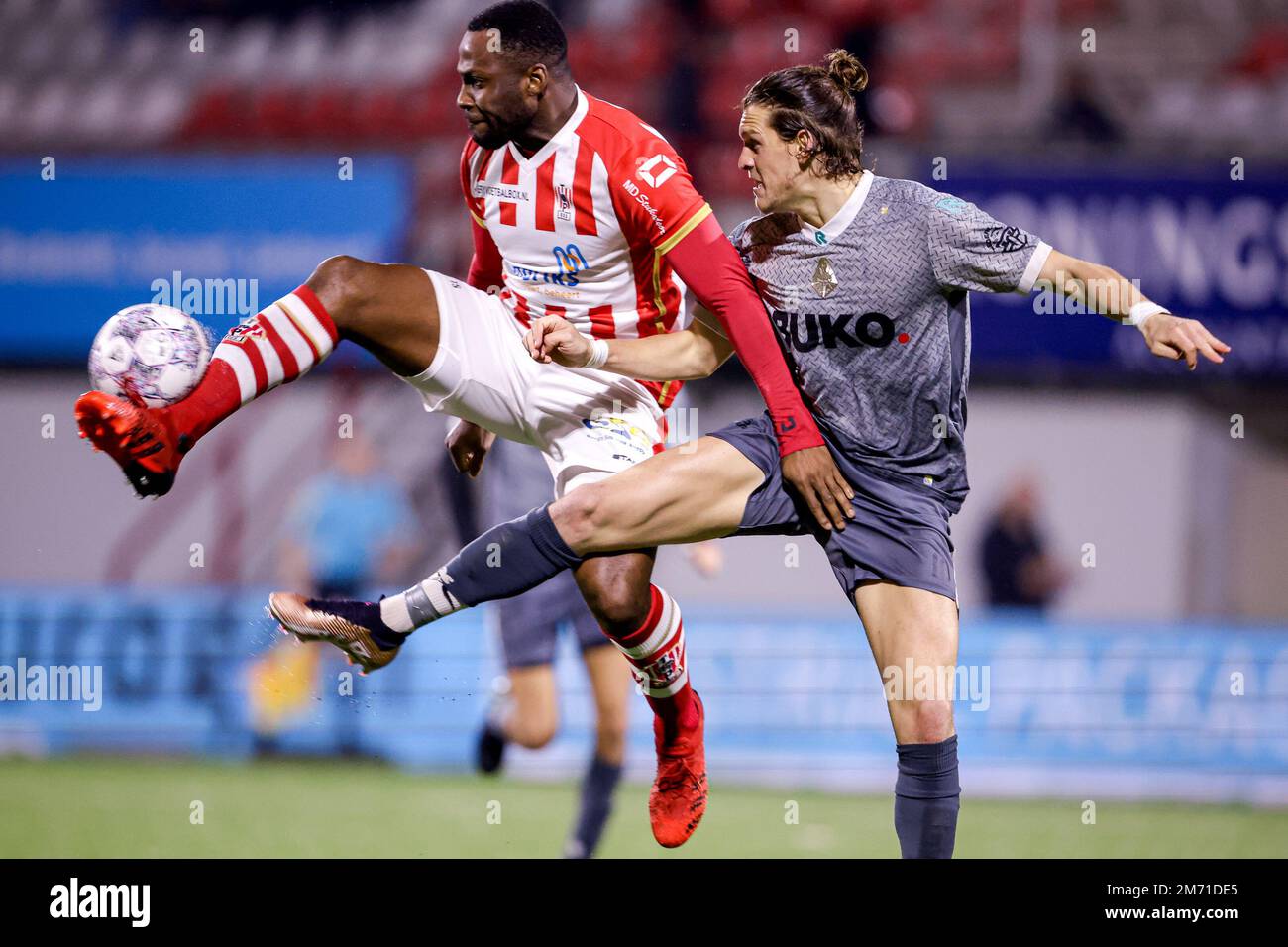 OSS, NETHERLANDS - JANUARY 6: Lorenzo Pique of TOP Oss, Christos ...