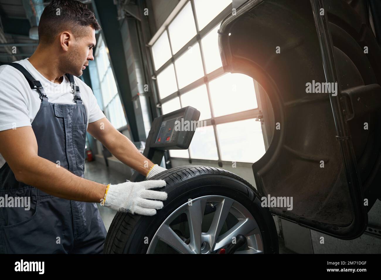 Car diagnostics testing hi-res stock photography and images - Alamy