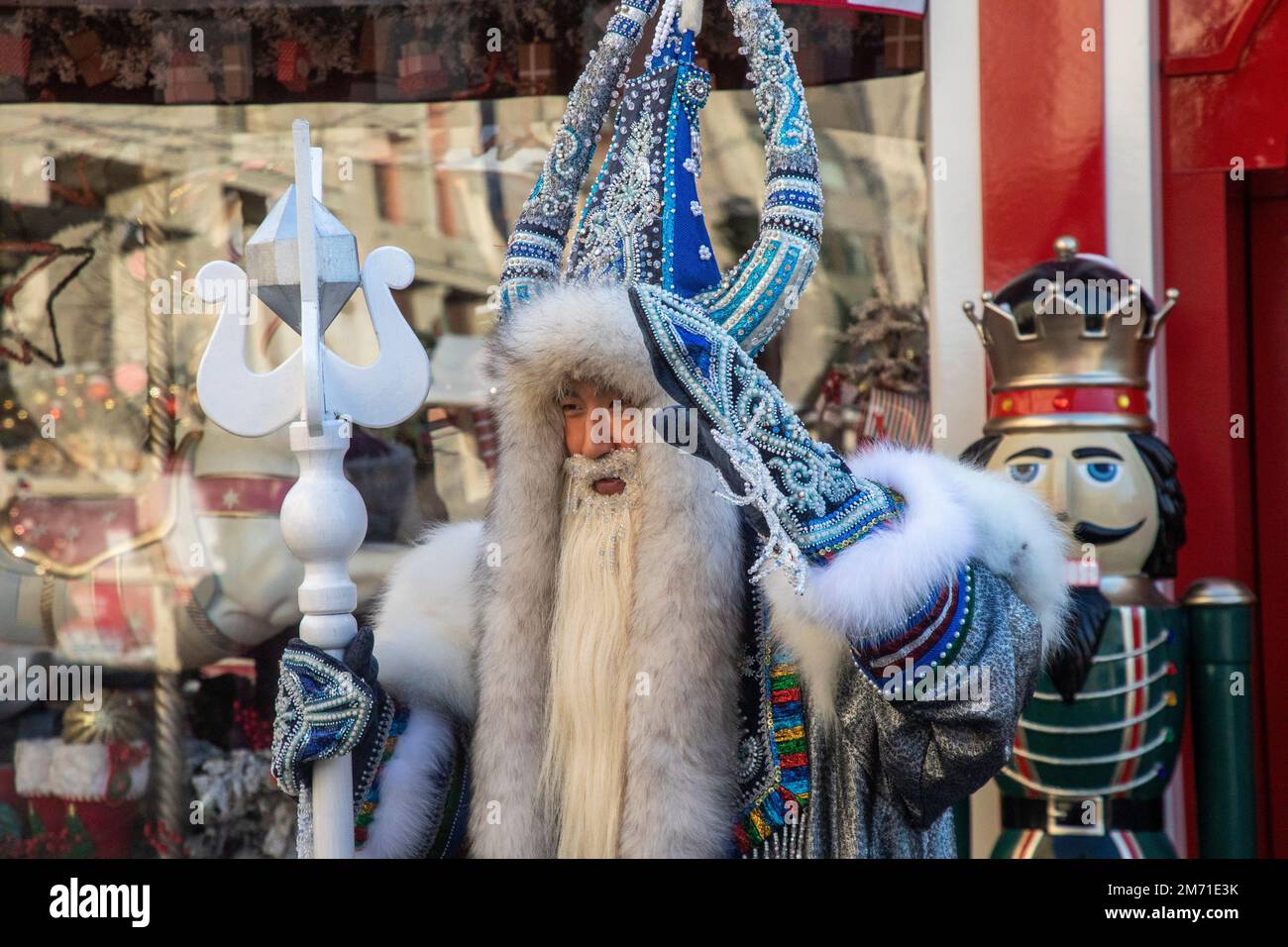 Moscow, Russia. 6th of January, 2023. A performer dressed as Tol ...