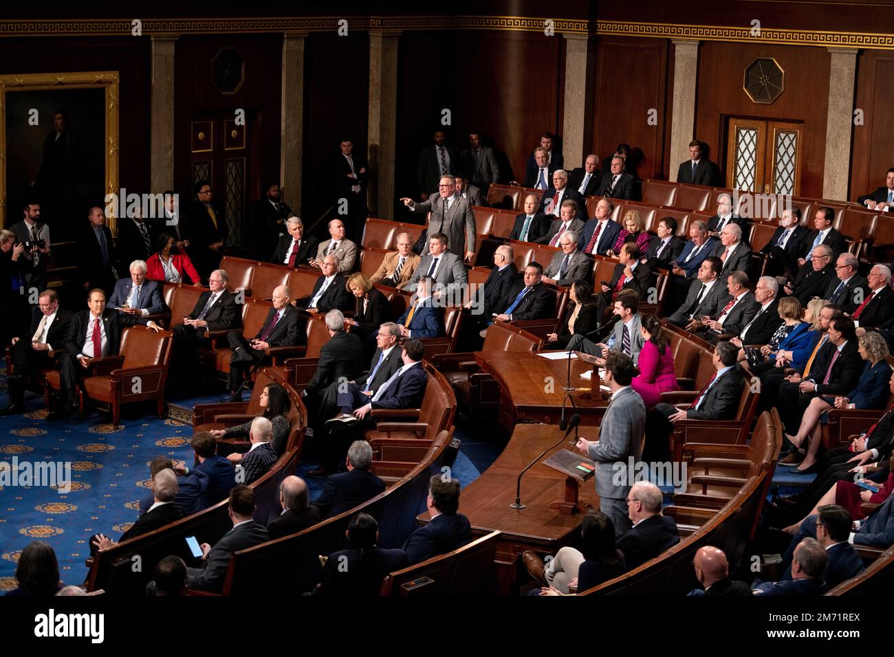 Washington, USA. 6th Jan, 2023. Members of the U.S. House of Representatives gather in the U.S ...