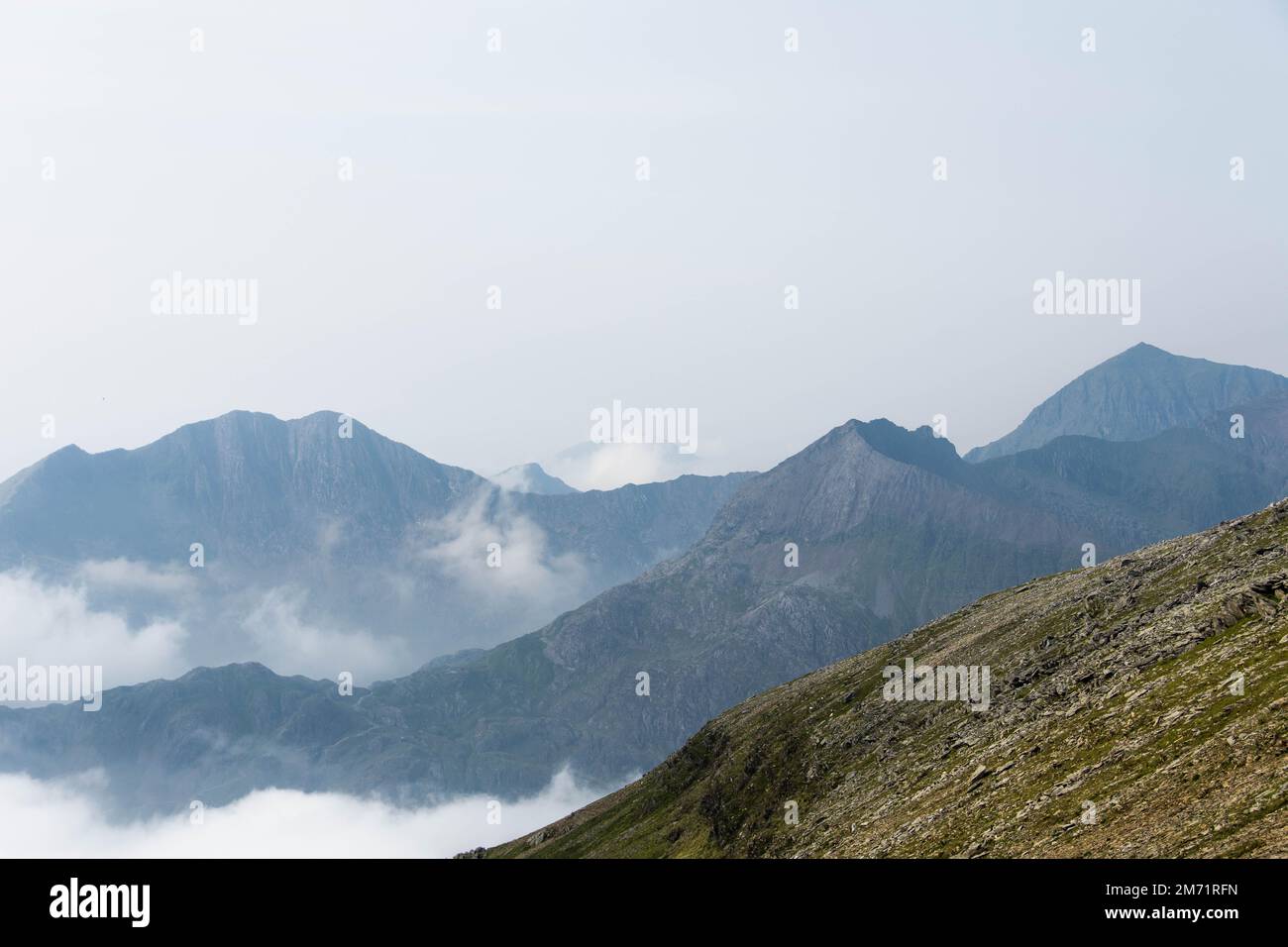 Crib goch snowdon scrambling hi-res stock photography and images - Alamy
