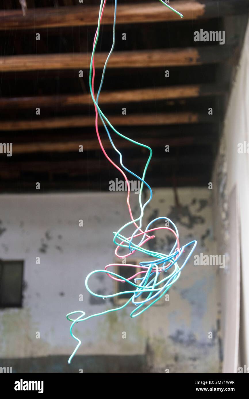 Exposed electrical wiring house hi-res stock photography and images - Alamy