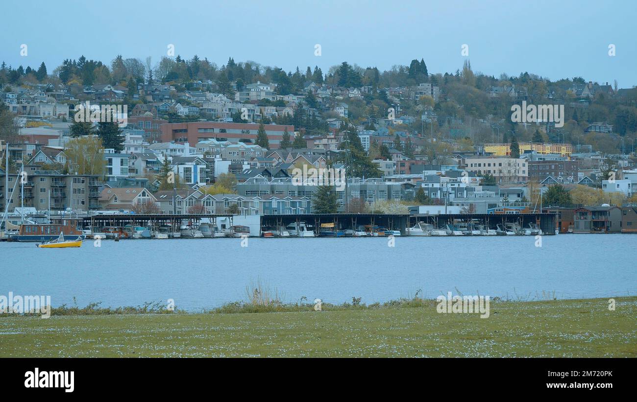 The beautiful hills of Seattle - view from Gasworks Park Stock Photo ...
