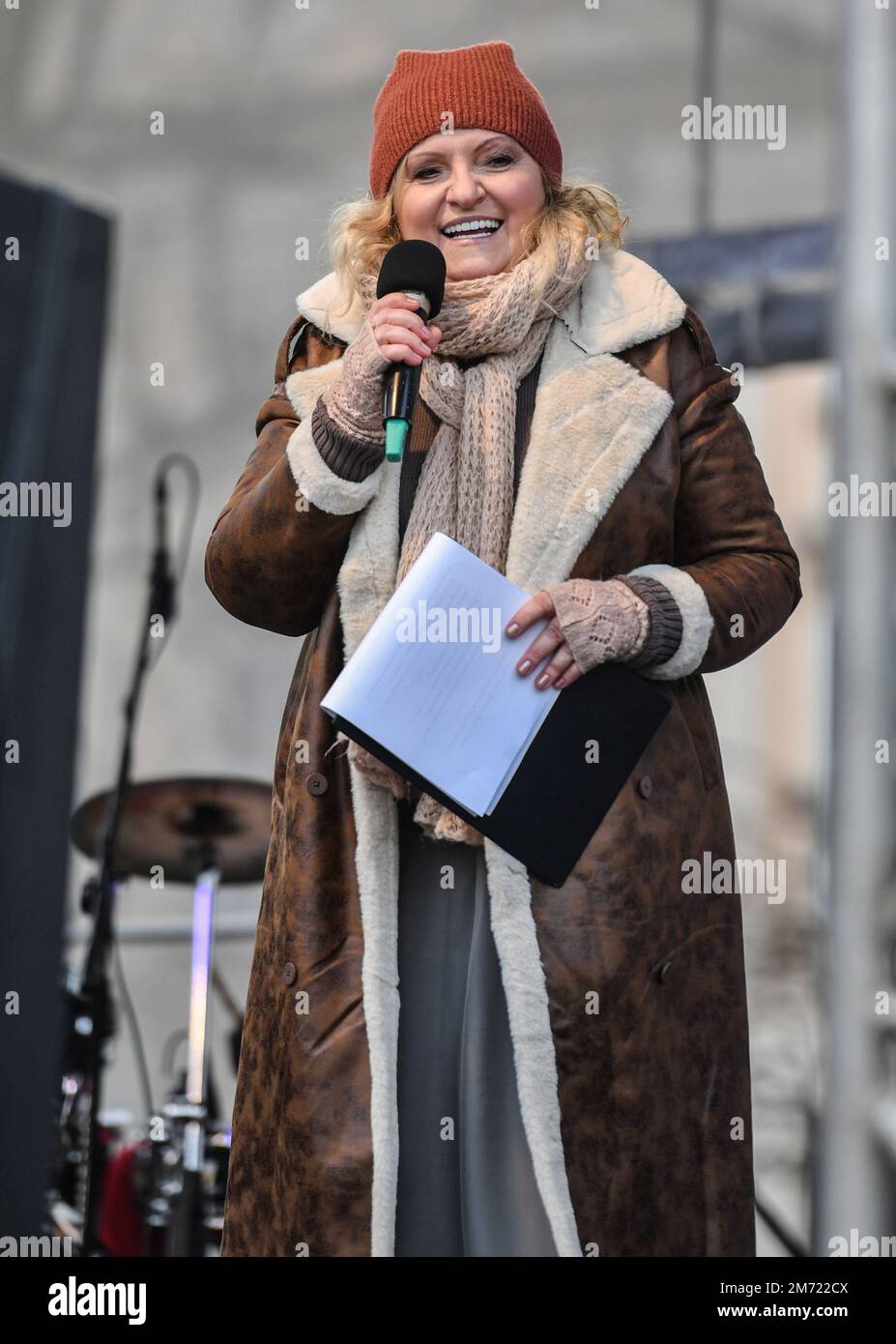 Krakow's artist Lidia Jazgar sings carols on the Main Market Square ...