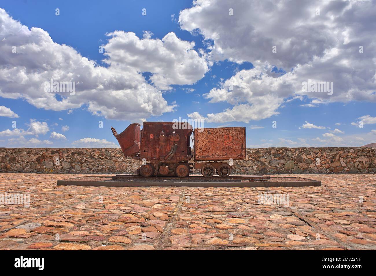 Old gold mining rail cart hi-res stock photography and images - Alamy