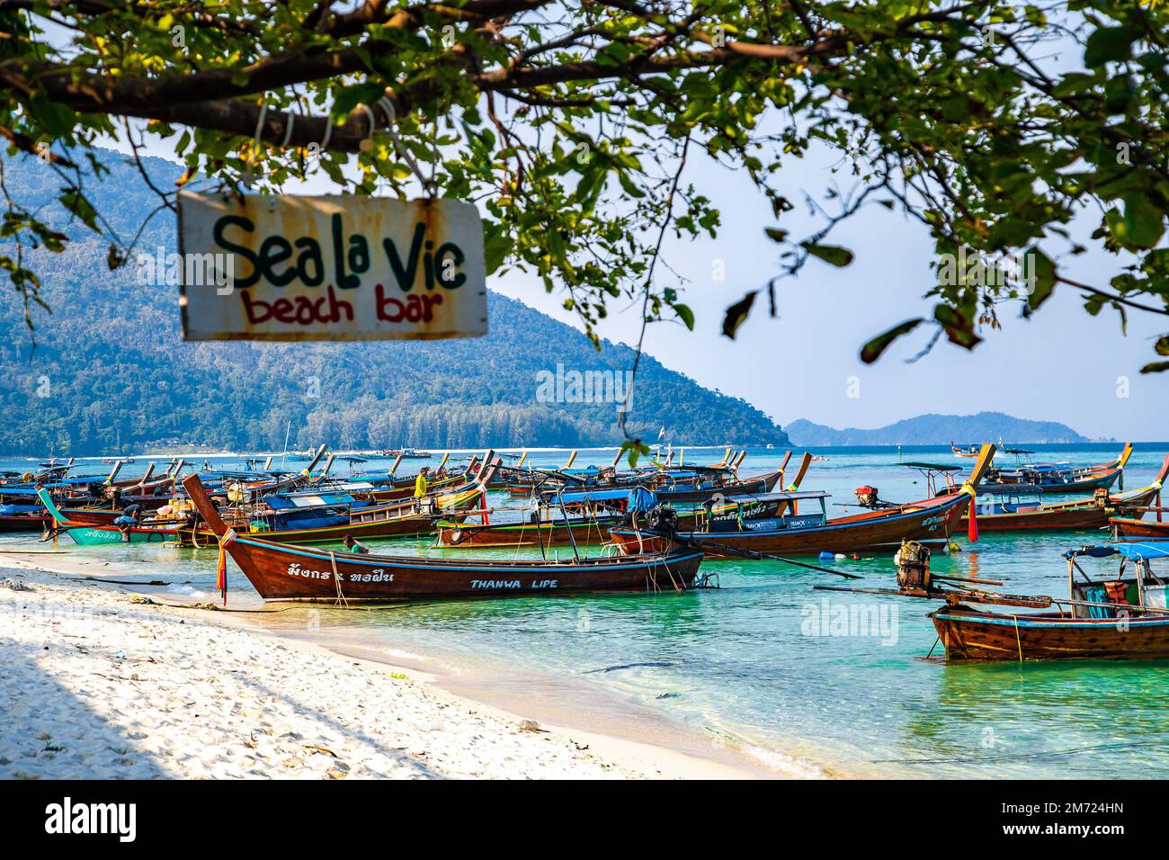 Sunrise beach bar in Koh Lipe, Satun, Thailand Stock Photo - Alamy