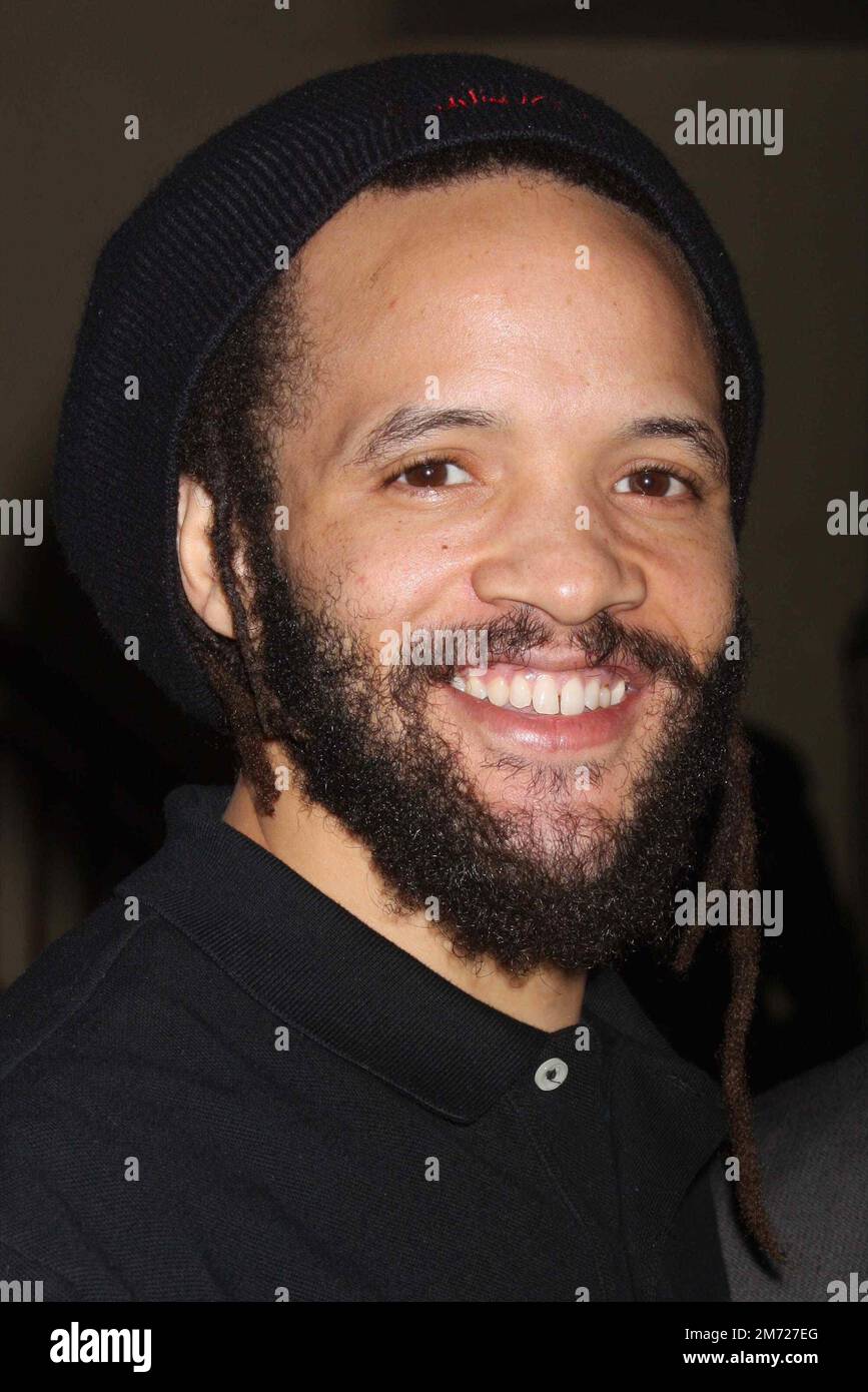 Savion Glover attends The Apollo Theater's 75th Anniversary Season ...
