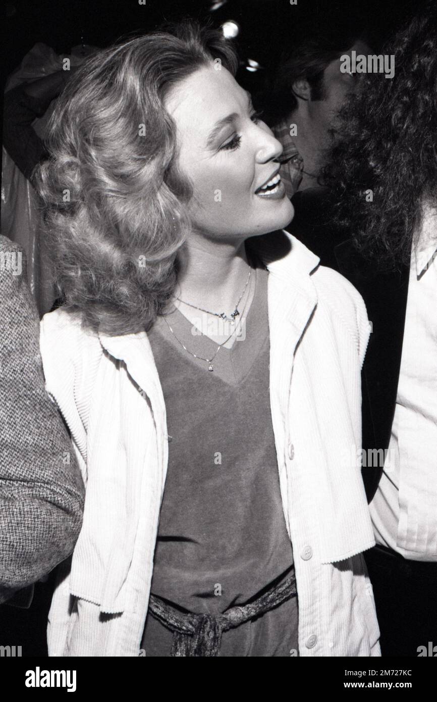 Tanya tucker 1980s hi-res stock photography and images - Alamy