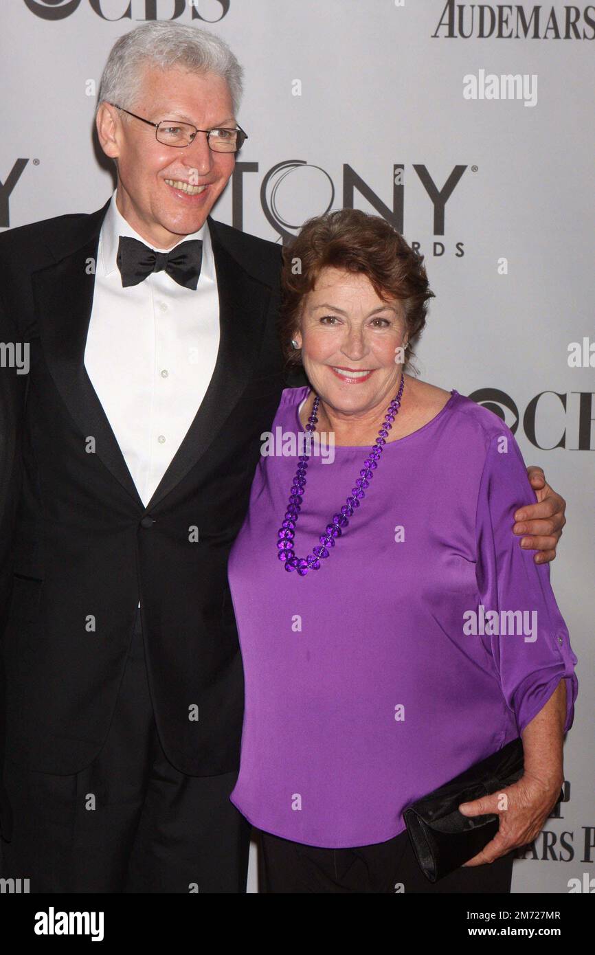 Helen reddy tony hi-res stock photography and images - Alamy