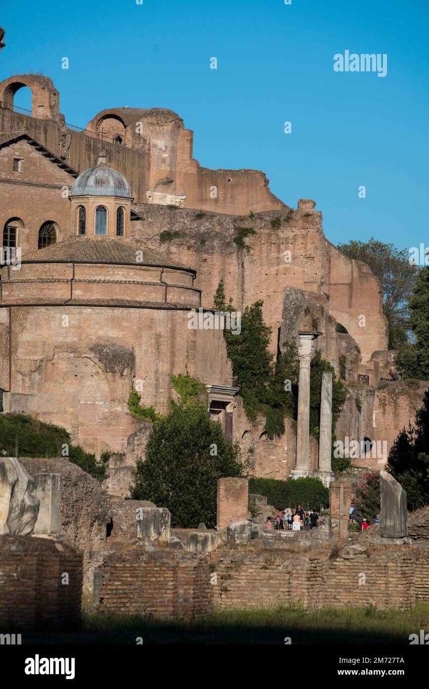 The Roman ruins in Italy Stock Photo - Alamy