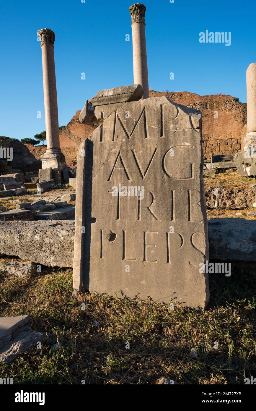The Roman ruins in Italy Stock Photo - Alamy