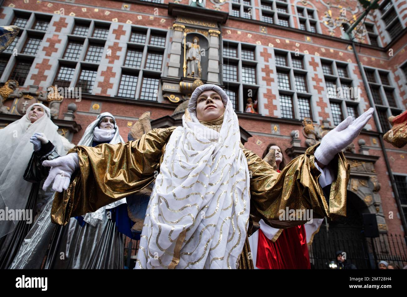 Angels and devils are a constant element of the procession, symbolizing ...