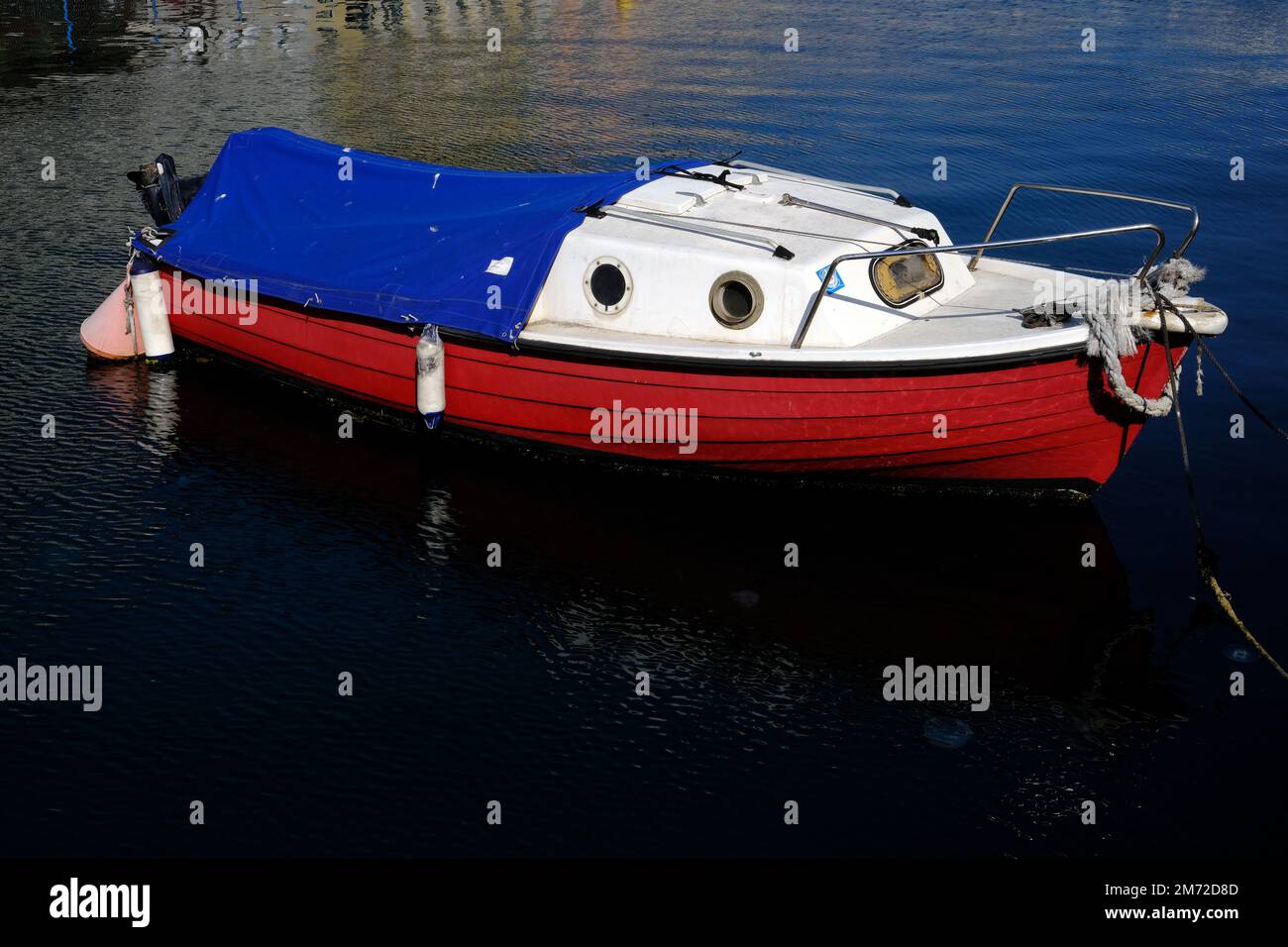Red boat hi-res stock photography and images - Alamy