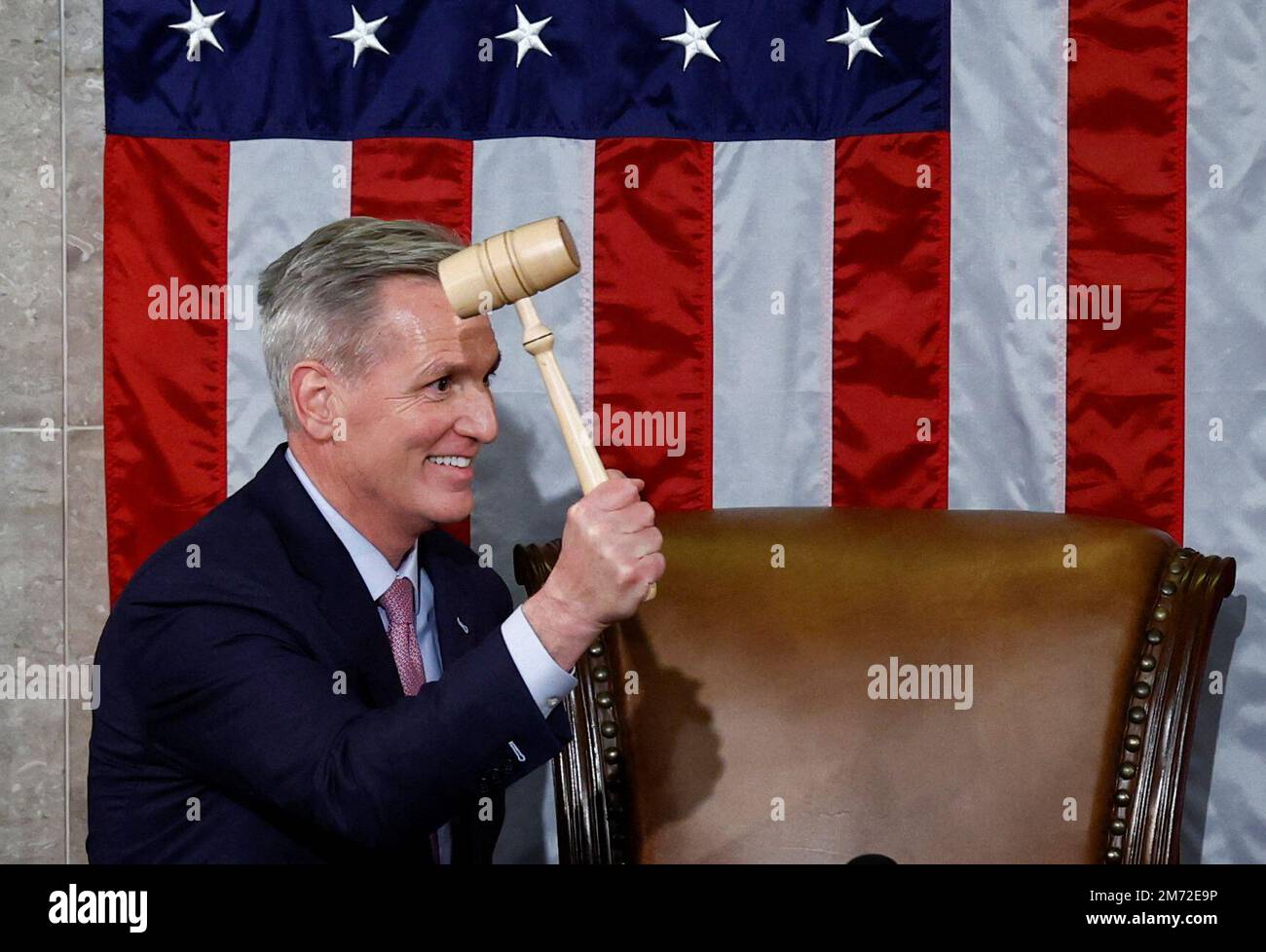 Kevin mccarthy gavel hi-res stock photography and images - Alamy
