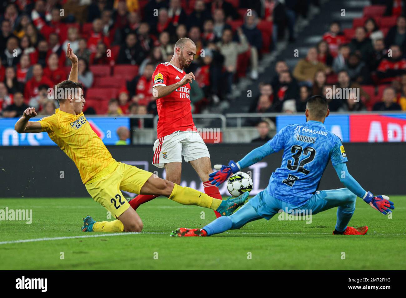 Nakamura kosuke hi-res stock photography and images - Alamy