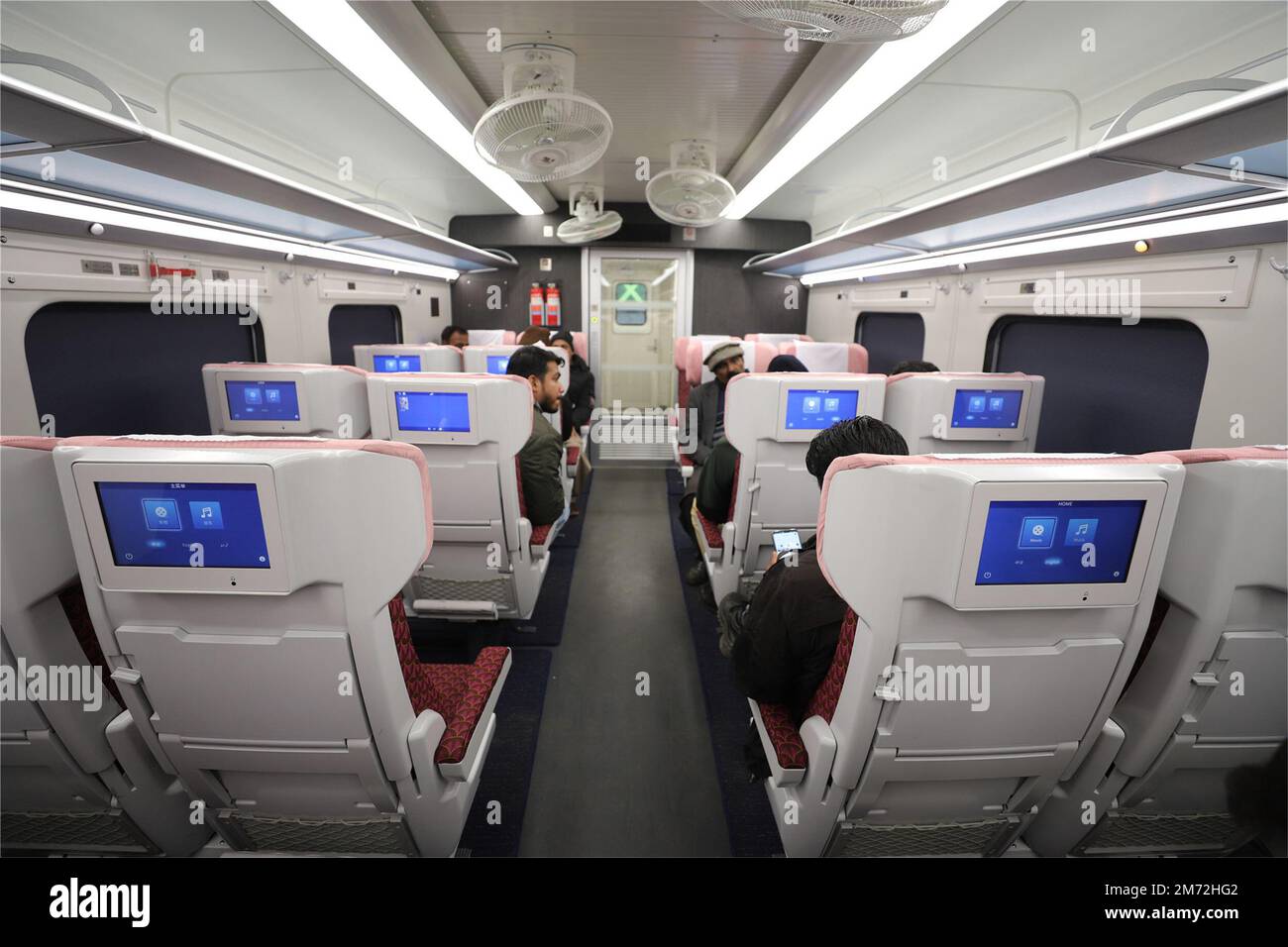 Pakistan railway hi-res stock photography and images - Alamy