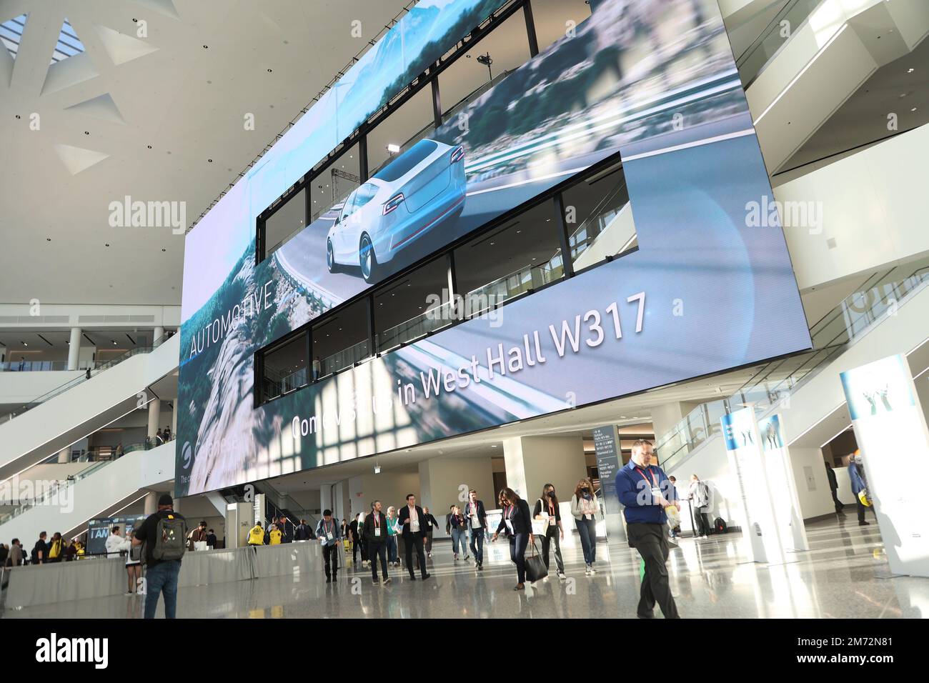 Las vegas convention center west hall hi-res stock photography and ...