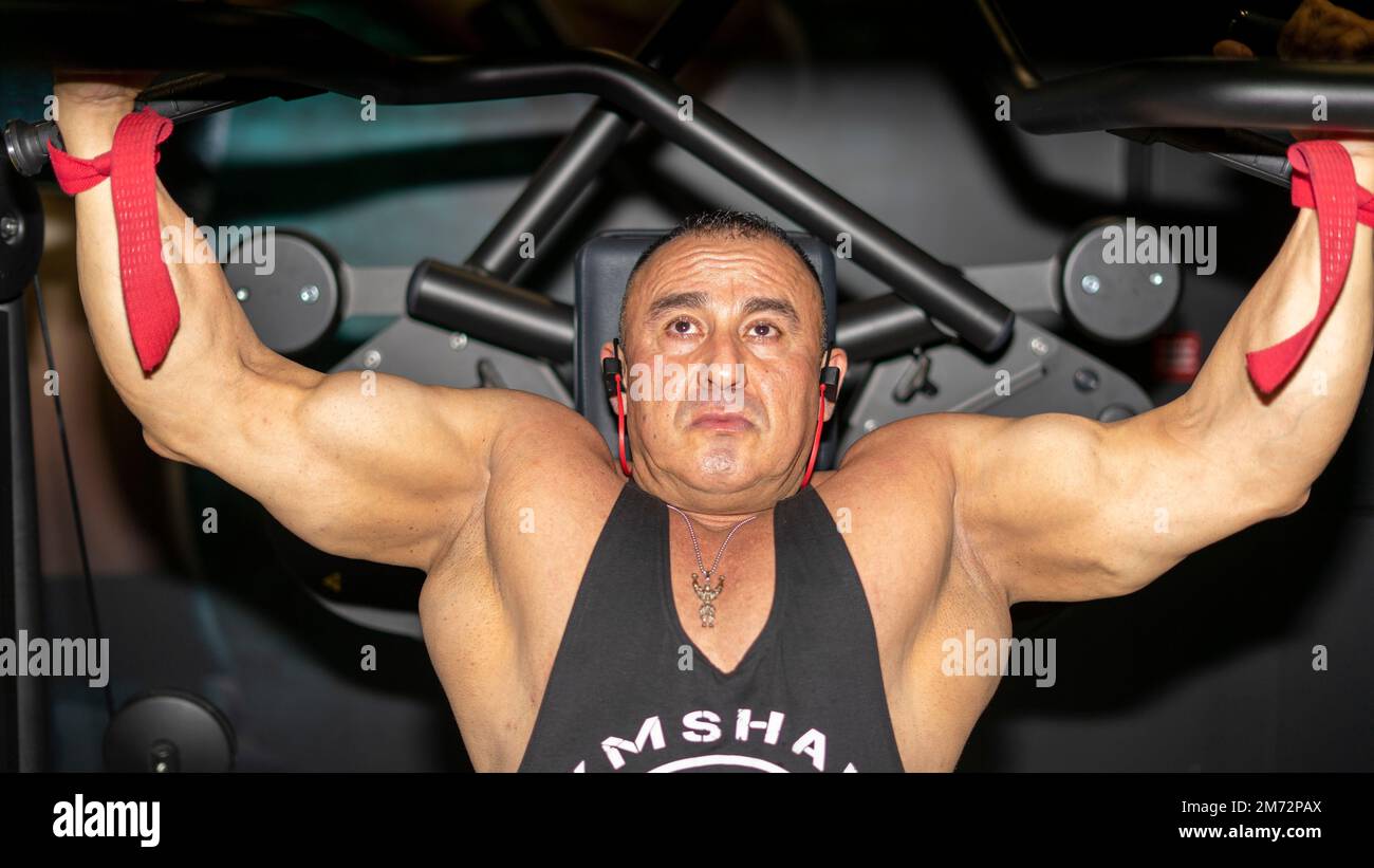 Muscular caucasian hi-res stock photography and images - Alamy