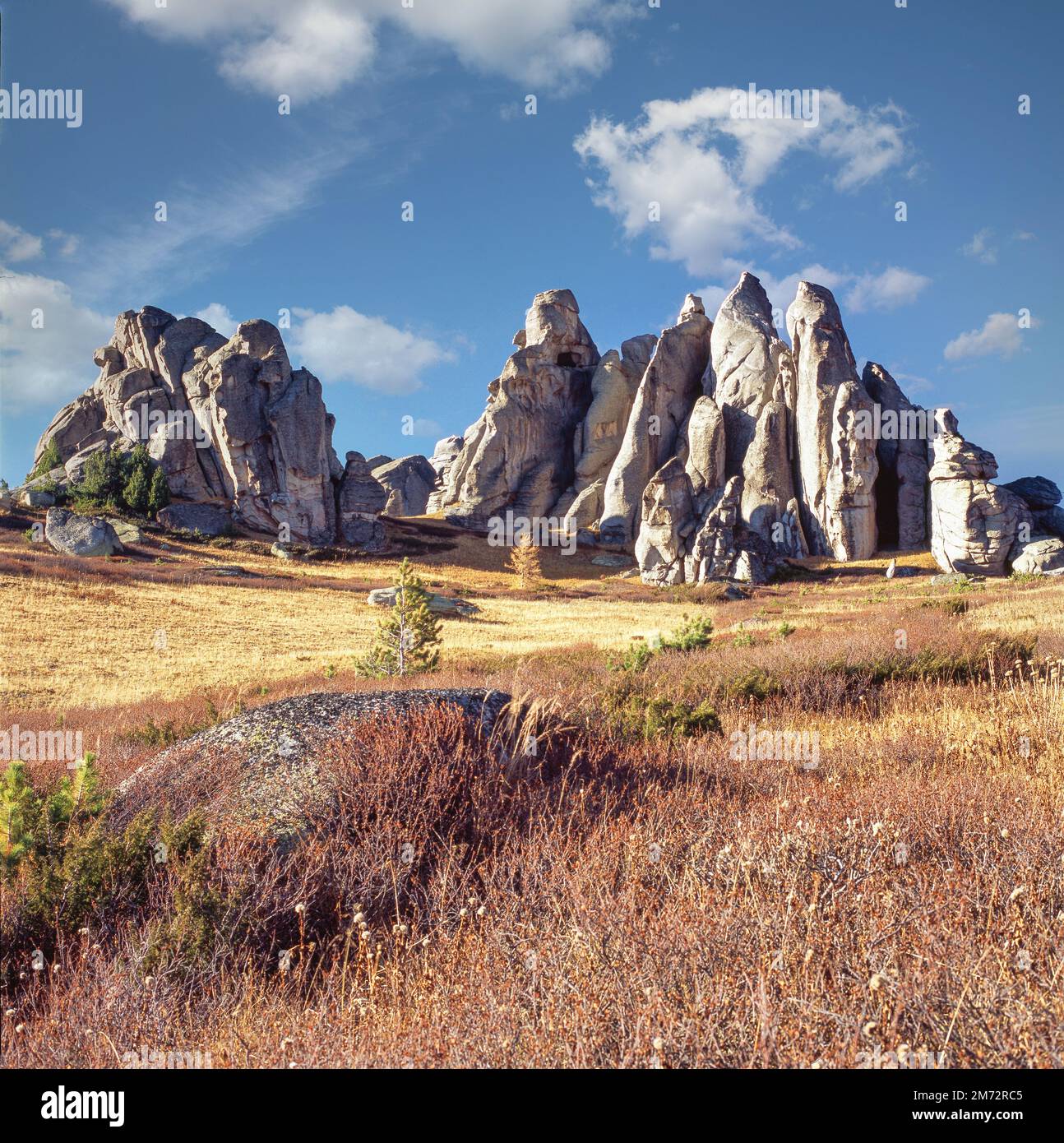 East asian landscape hi-res stock photography and images - Alamy