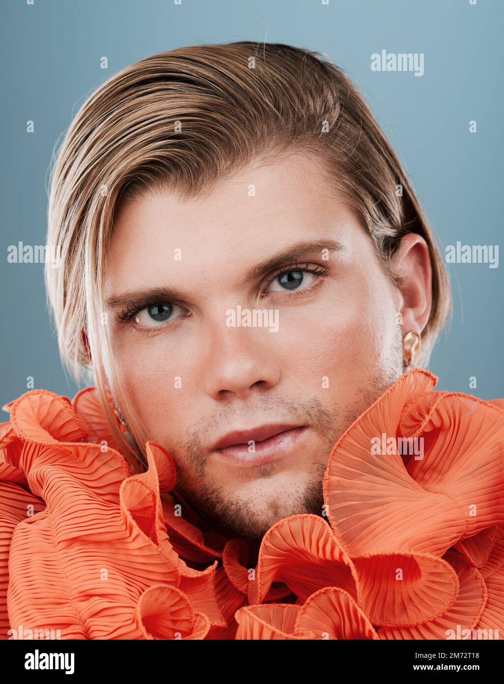 Trendy non binary person hi-res stock photography and images - Alamy