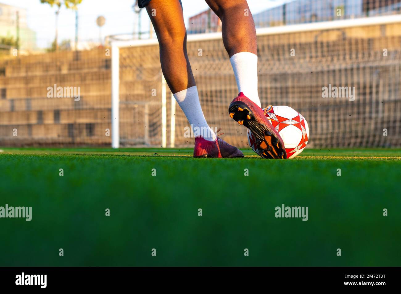 Champions league football players legs hi-res stock photography and ...