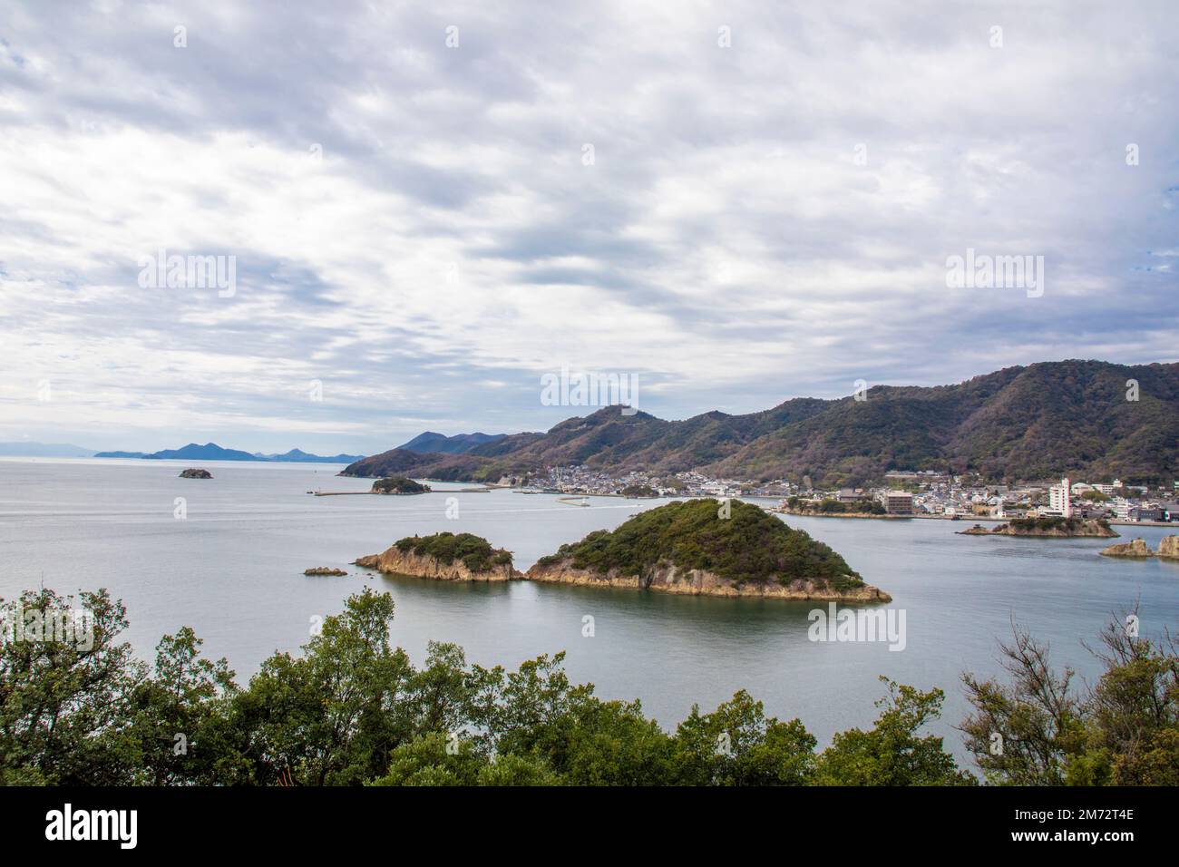 the view of isalnds and the Seto Inland Sea from Sensuijima Island ...