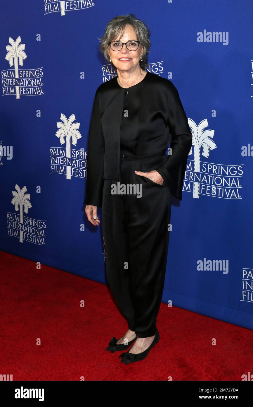 LOS ANGELES - JAN 6: Sally Field at the "80 For Brady" World Premiere ...