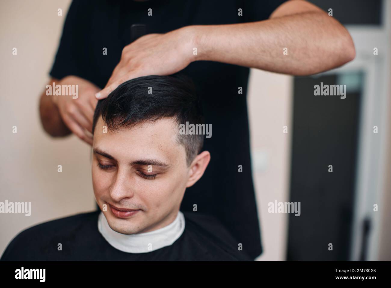 Barber job mens haircut in hi-res stock photography and images - Alamy