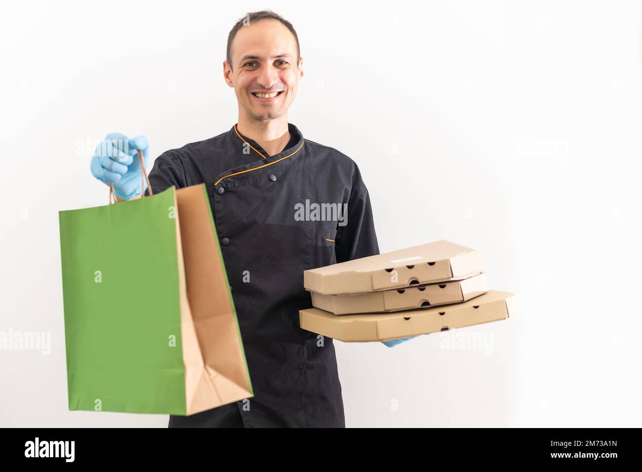 Portrait female pizza chef hi-res stock photography and images - Alamy
