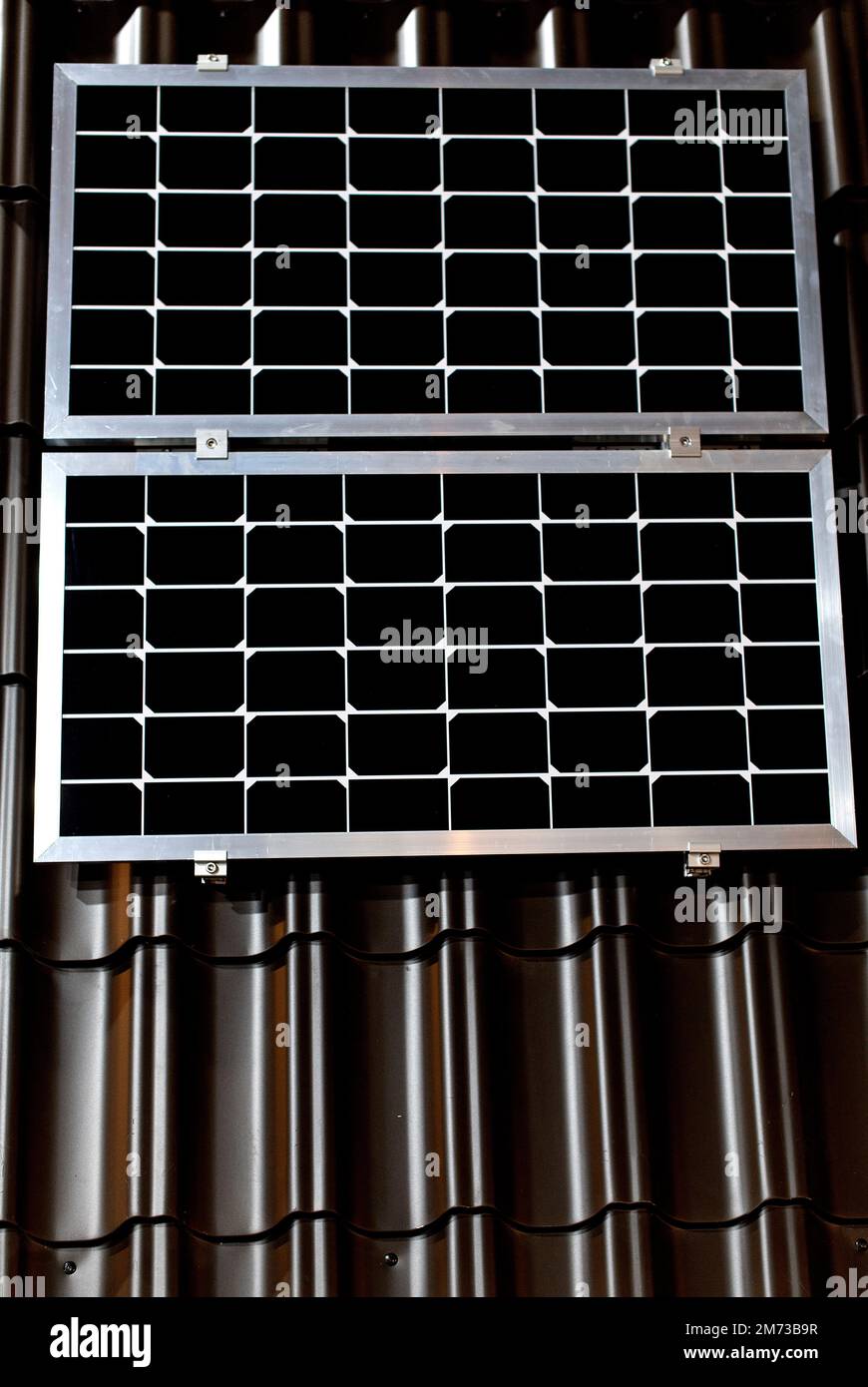 Solar cell black line hi-res stock photography and images - Alamy