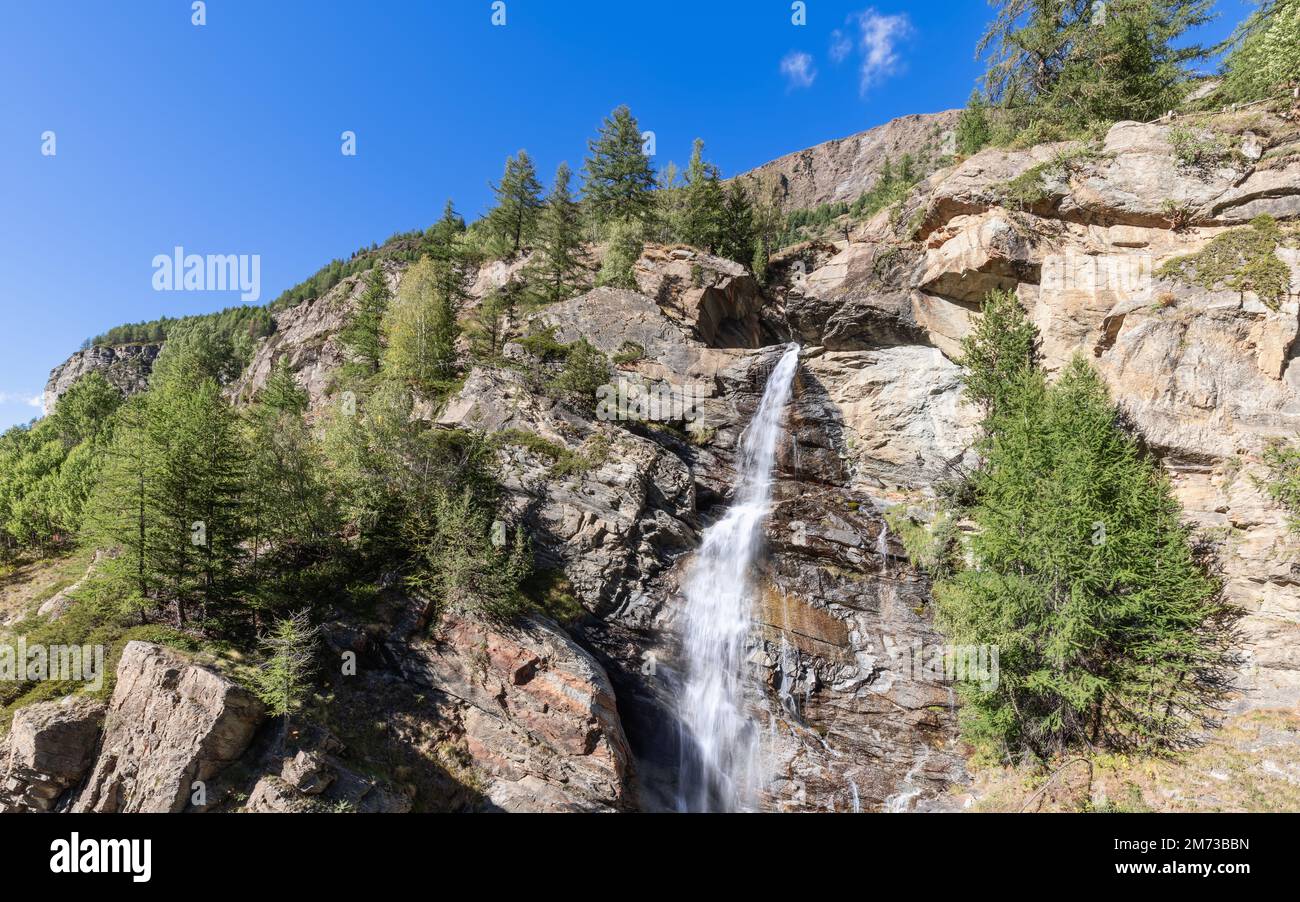 Long straight stream in hi-res stock photography and images - Alamy