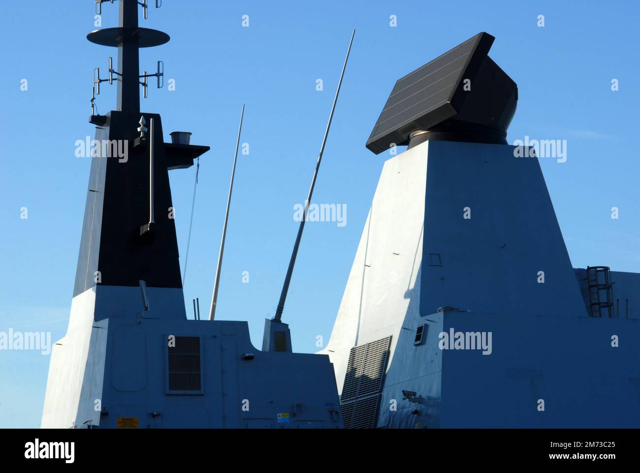 D35 hms dragon hi-res stock photography and images - Alamy