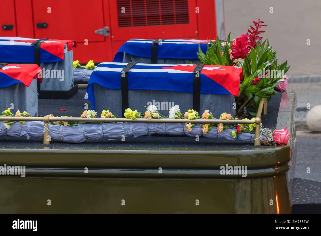 The funeral of the firefighters who fell in the supertanker fire in ...