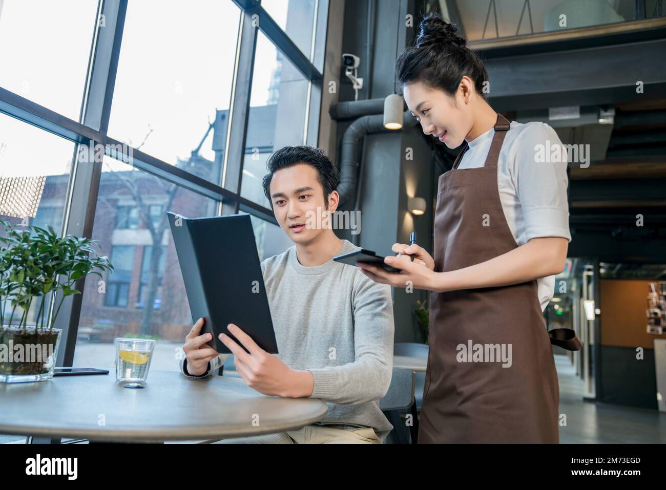 The coffee shop service Stock Photo - Alamy