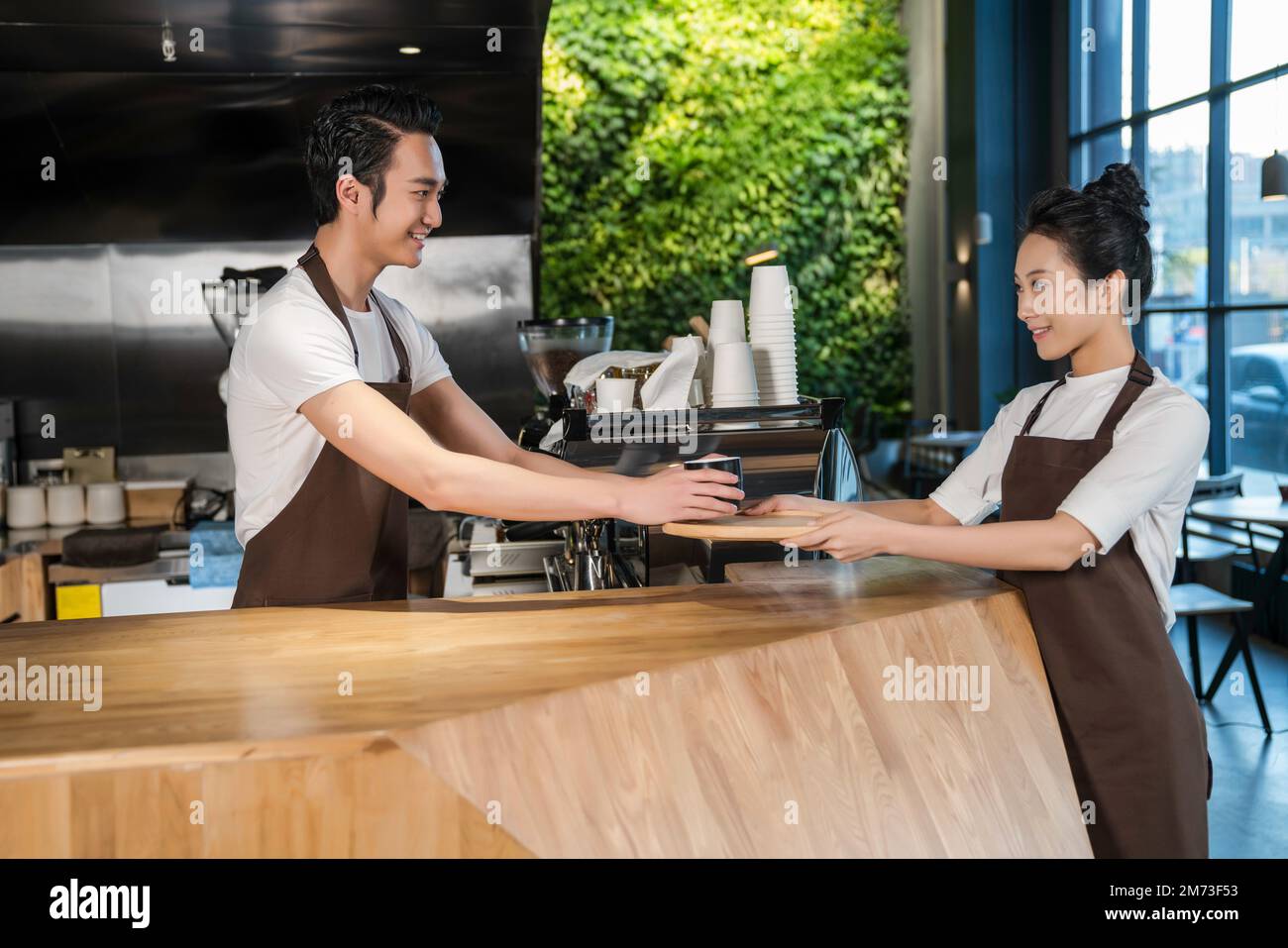 The coffee shop service Stock Photo - Alamy