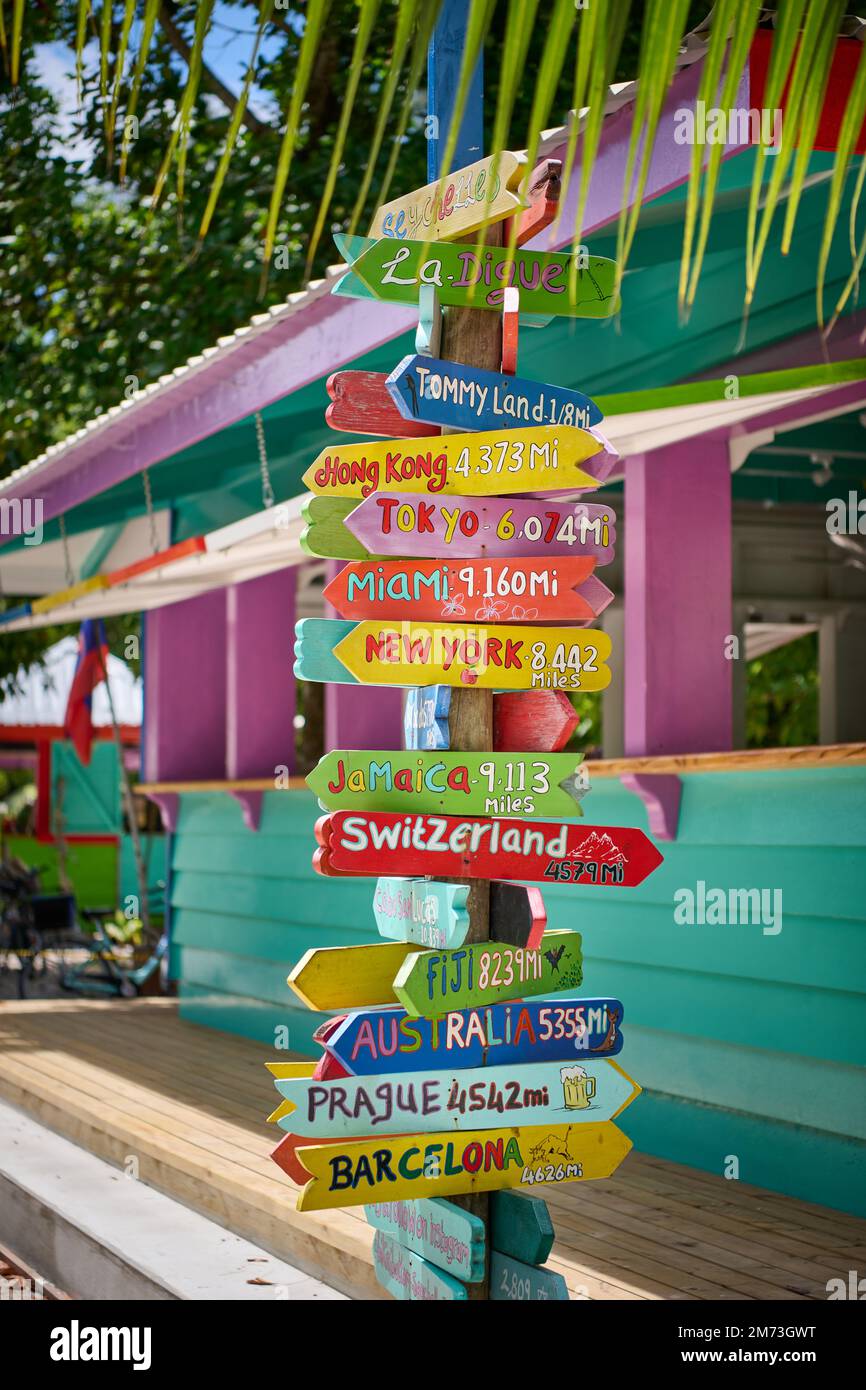 Information hinweisschilder hi-res stock photography and images - Alamy