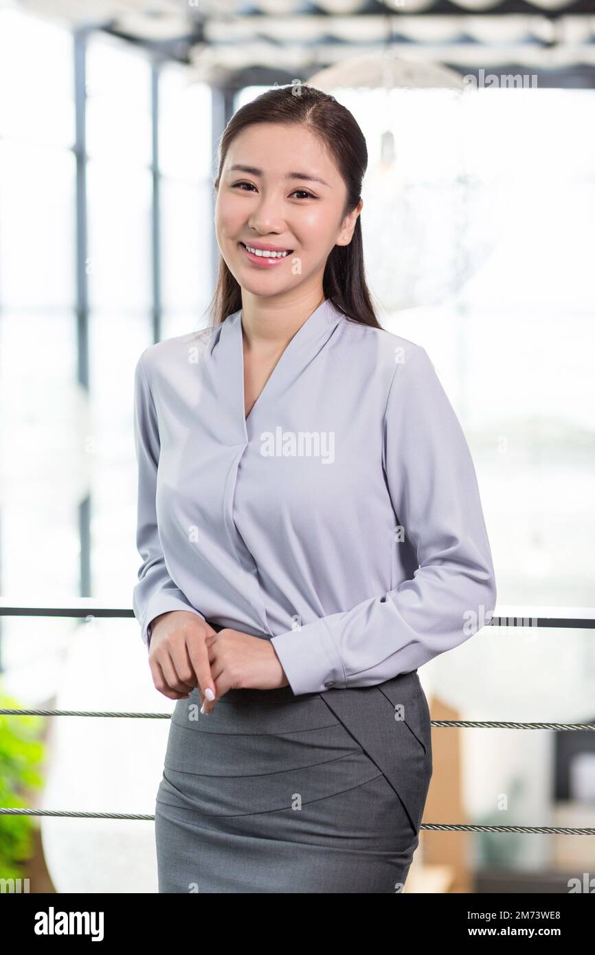 Business people make a phone call Stock Photo - Alamy