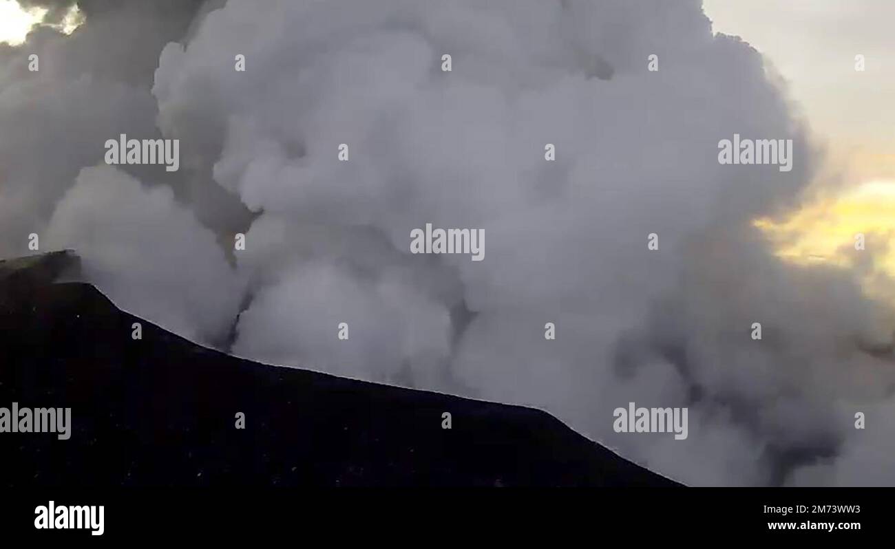 Marapi volcano 2023 hi-res stock photography and images - Alamy